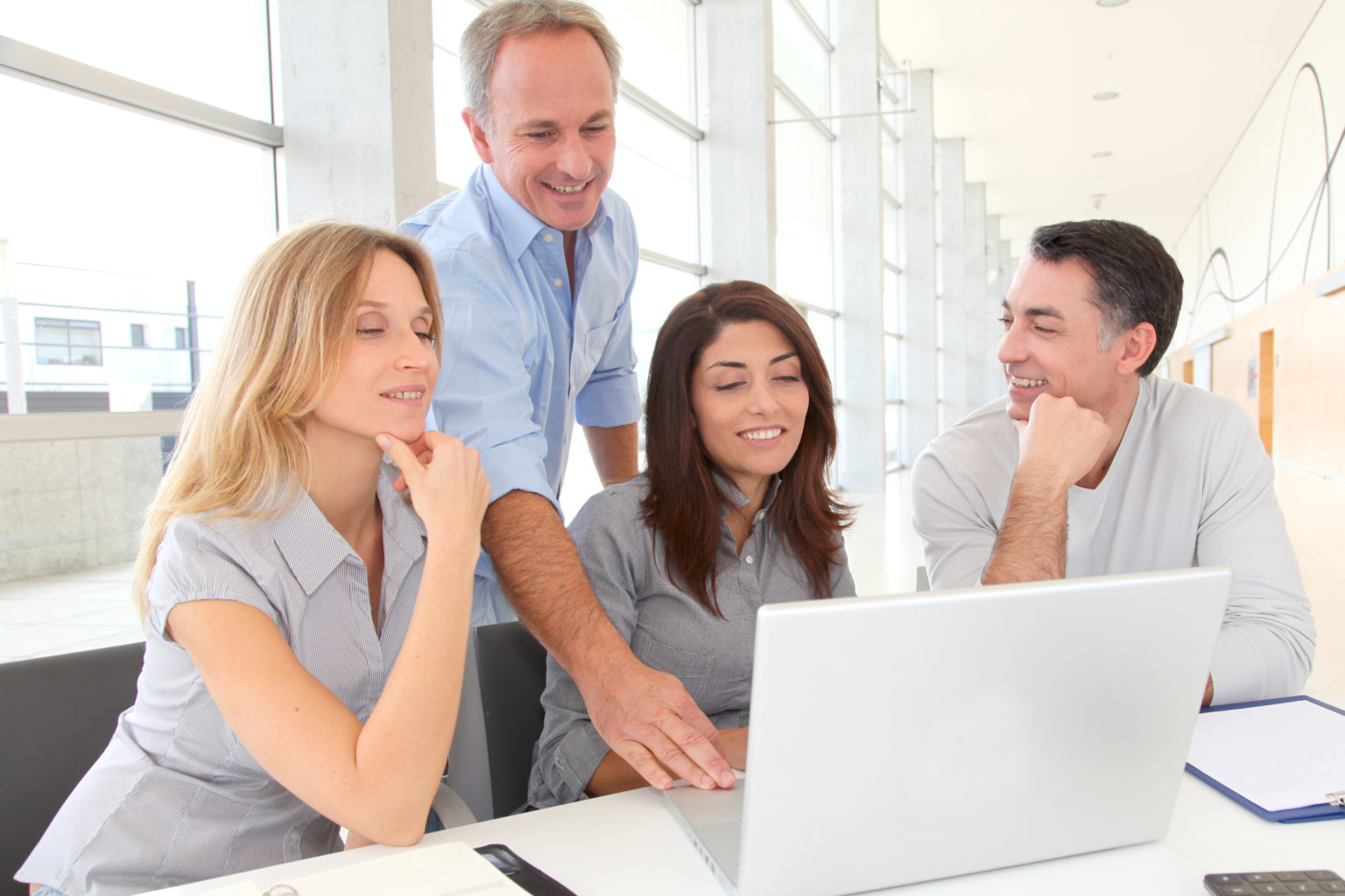 10 Qualities to Look for When Hiring an Office Manager (Plus 3 Red ...